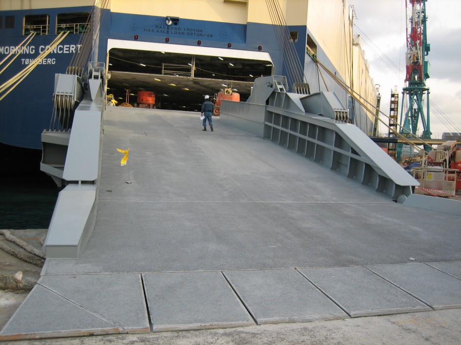 stern ramp - Leeson Polyurethanes